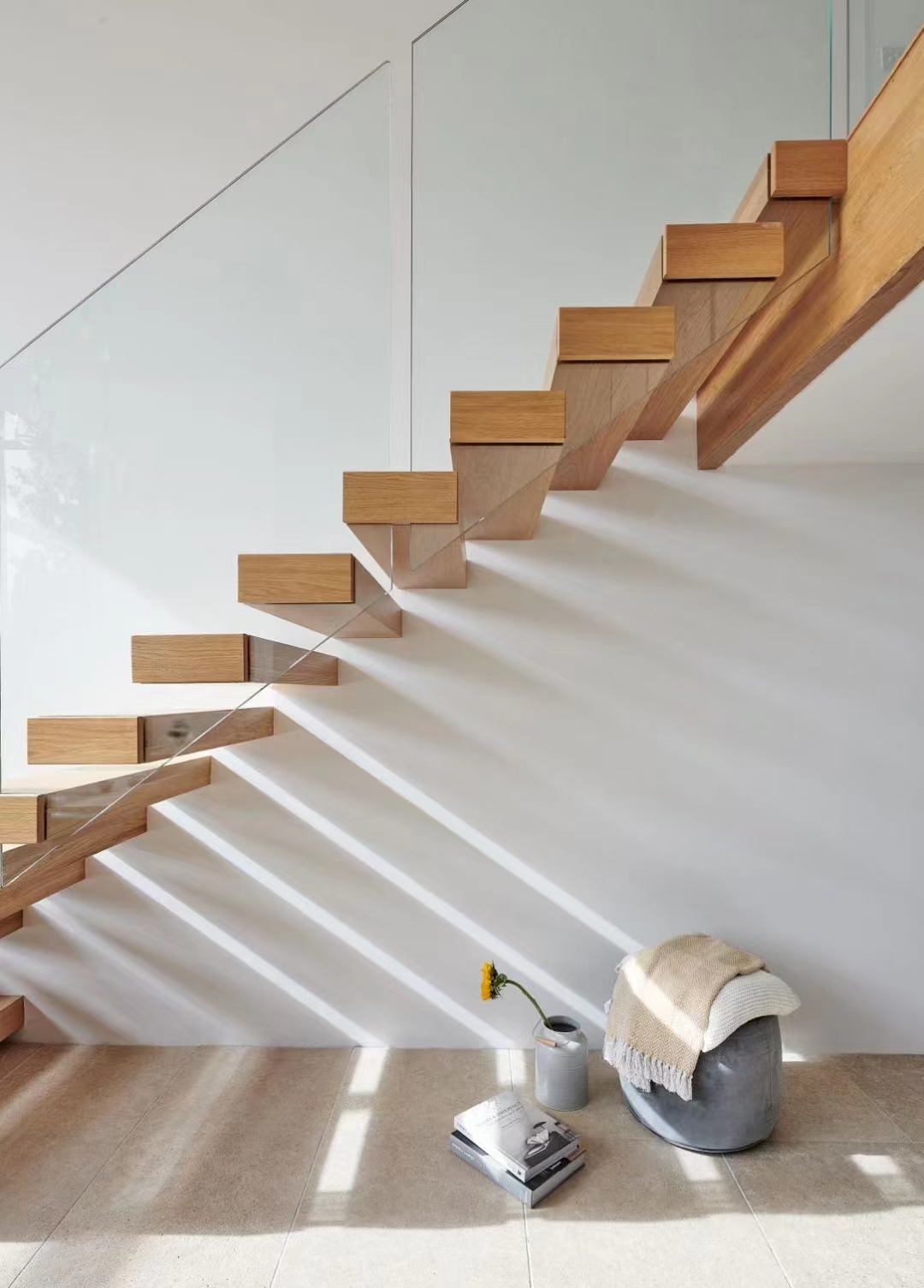 LEOLA Interior Stairs Modern Design Solid Wooden Steps For Apartment ...